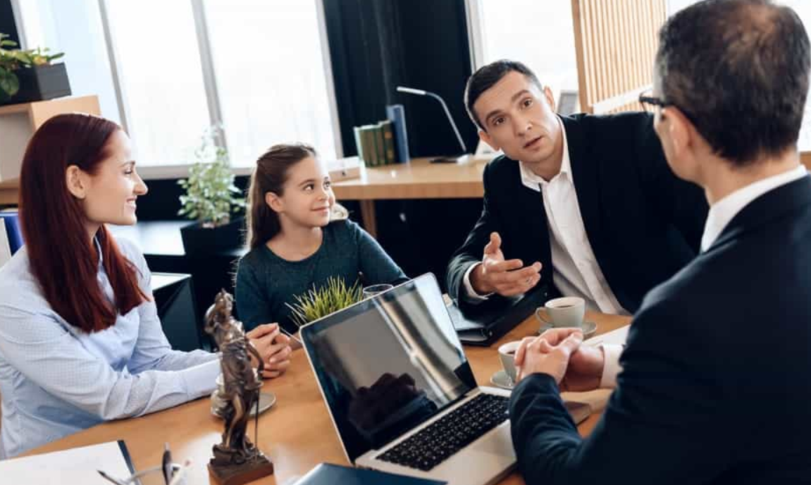 Circumstances When You Prefer to Hire a Family Solicitor